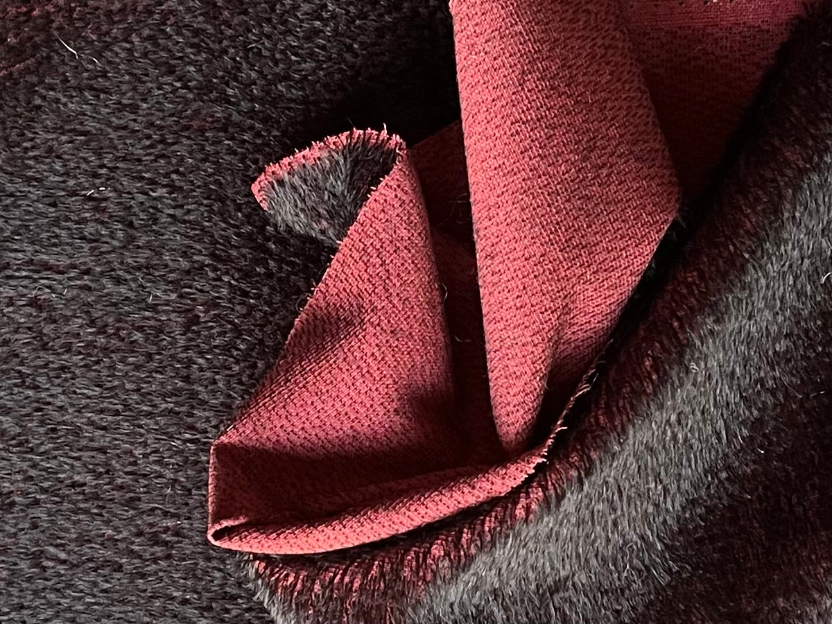12mm Sparse straight pile mohair - Black/Burgundy Backing ...